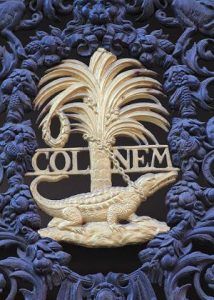 Pourquoi le crocodile est un symbole de Nîmes ? - La Dolce Villa